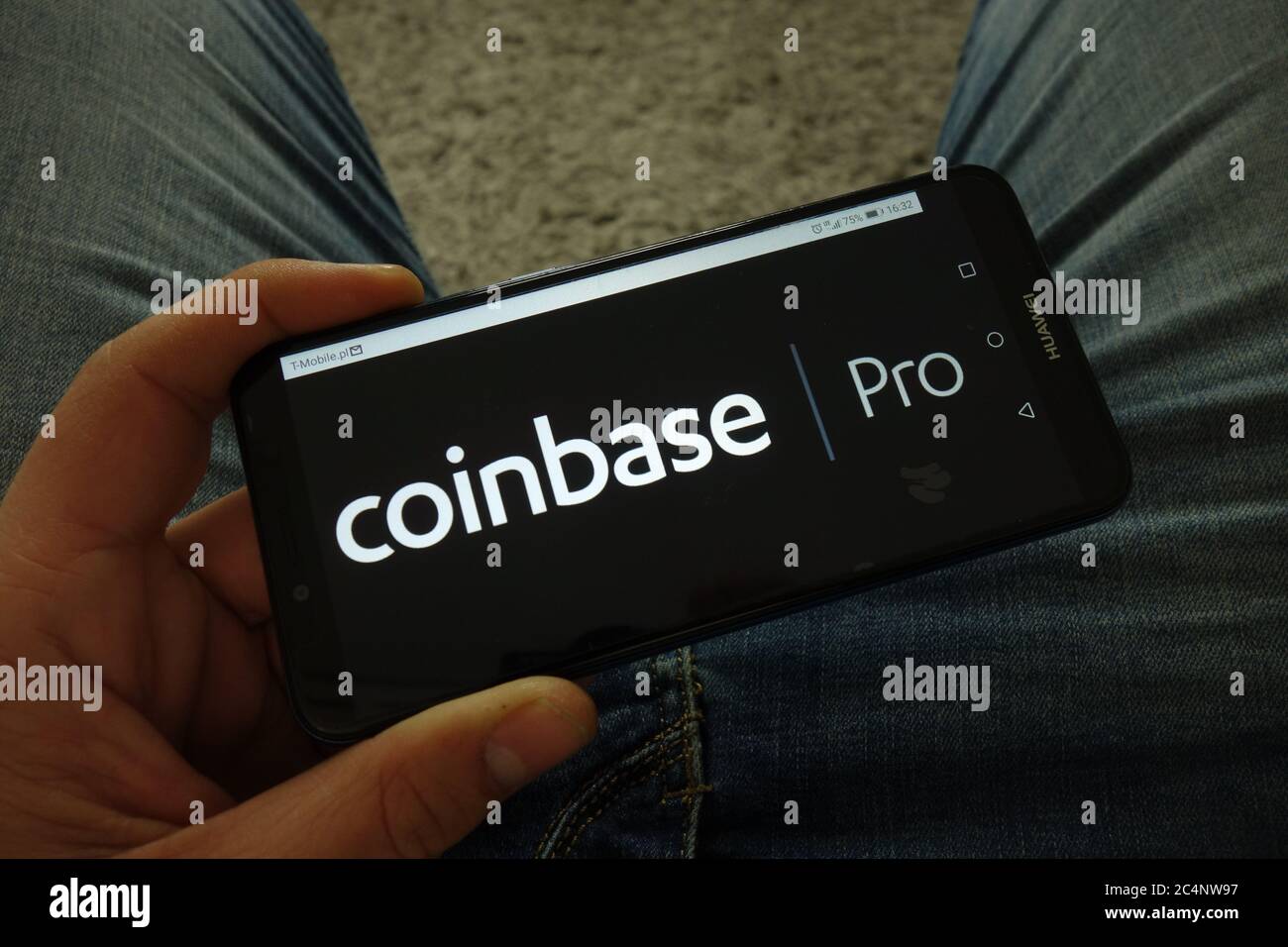 Coin base pro hi-res stock photography and images - Alamy