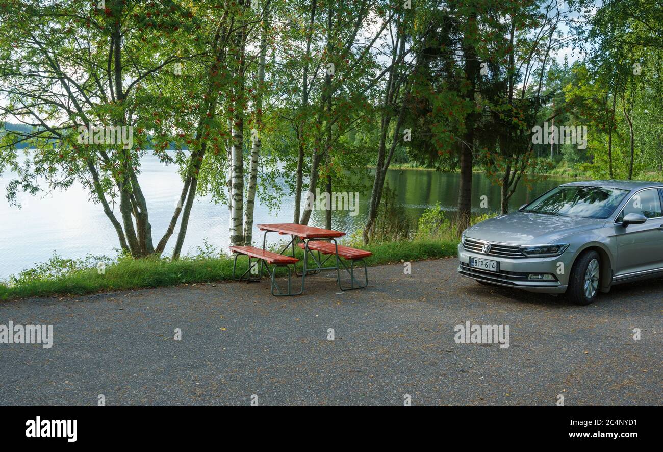 Highway rest stop picnic table hi-res stock photography and images - Alamy