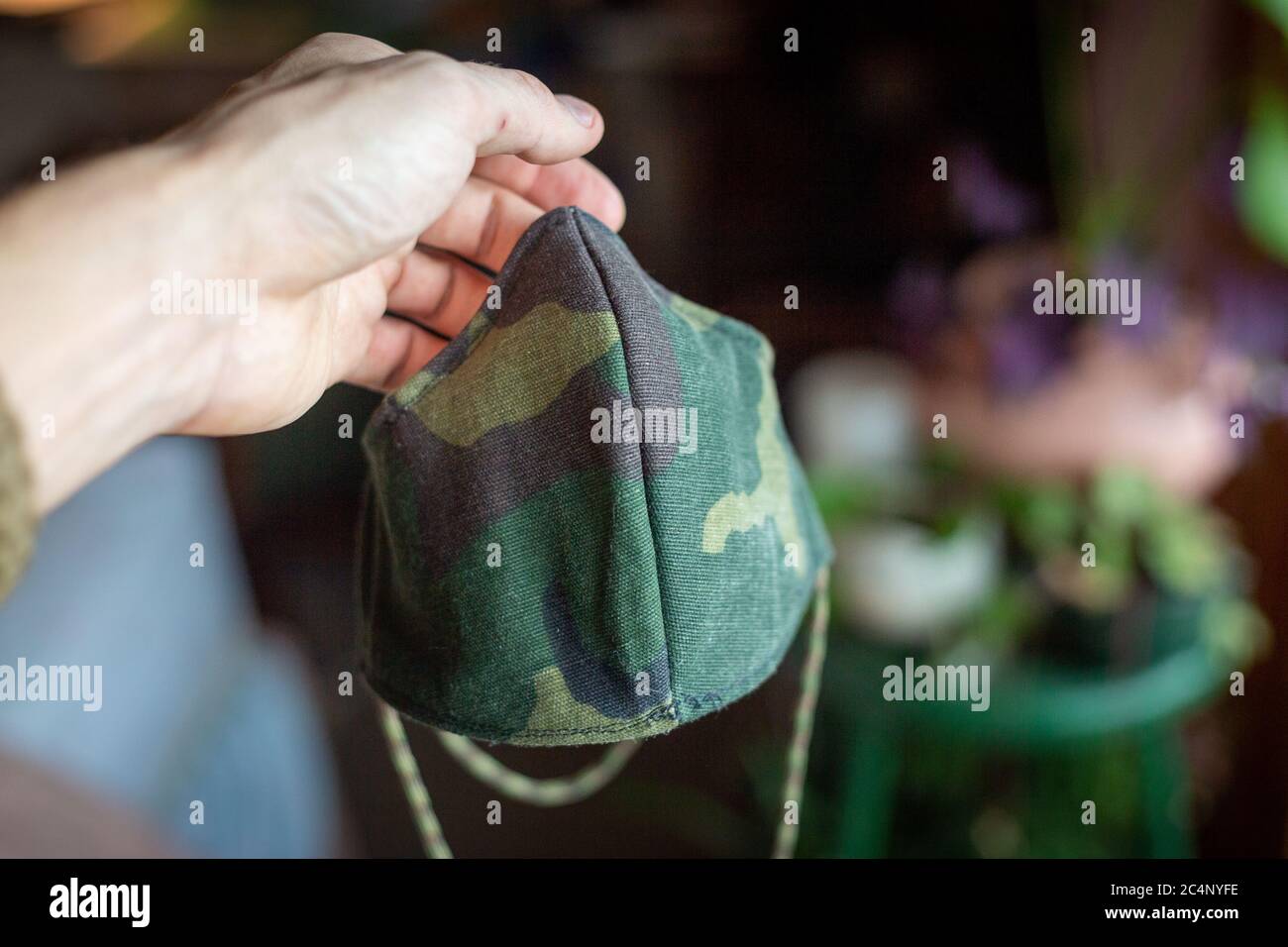 Blown out hair hi-res stock photography and images - Alamy