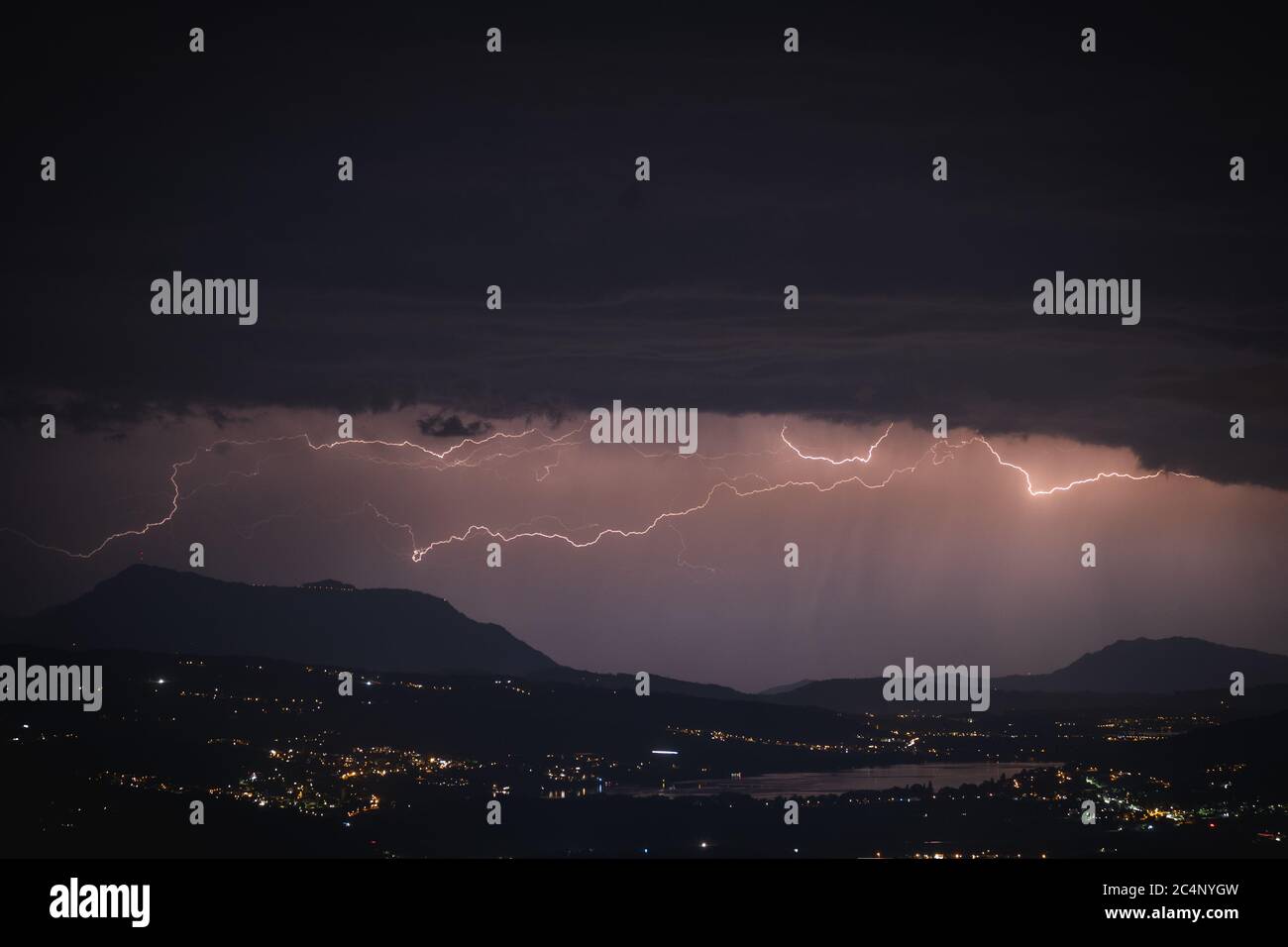 Thunderstorm silhouette hi-res stock photography and images - Alamy
