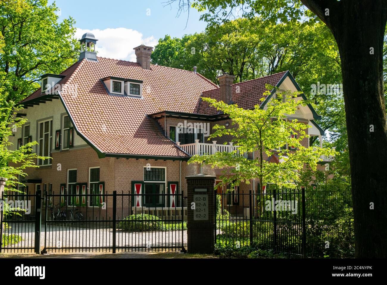 Modern student accommodation room hi-res stock photography and images ...