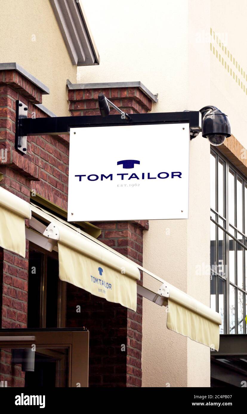 Tom tailor sign hi-res stock photography and images - Alamy