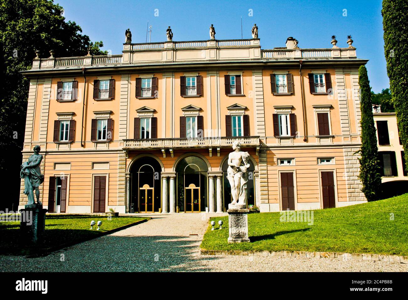 Como villa gallia hi-res stock photography and images - Alamy