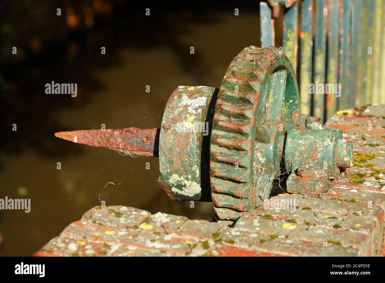 Old rusty gear hi-res stock photography and images - Alamy