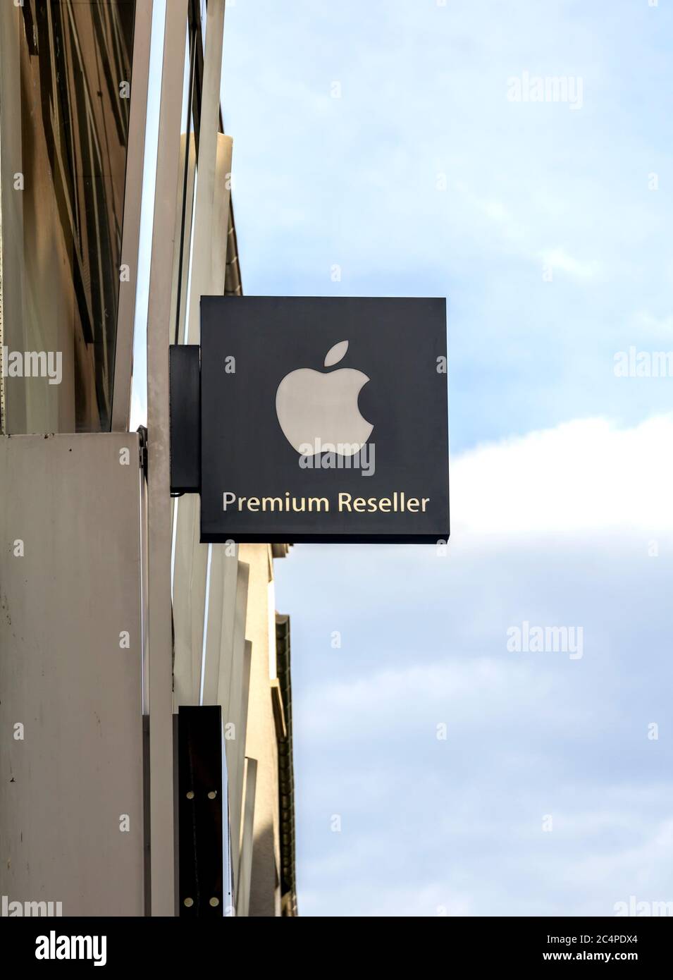 Wurzburg, Germany : Apple store, premium seller Apple Inc sells mobile ...