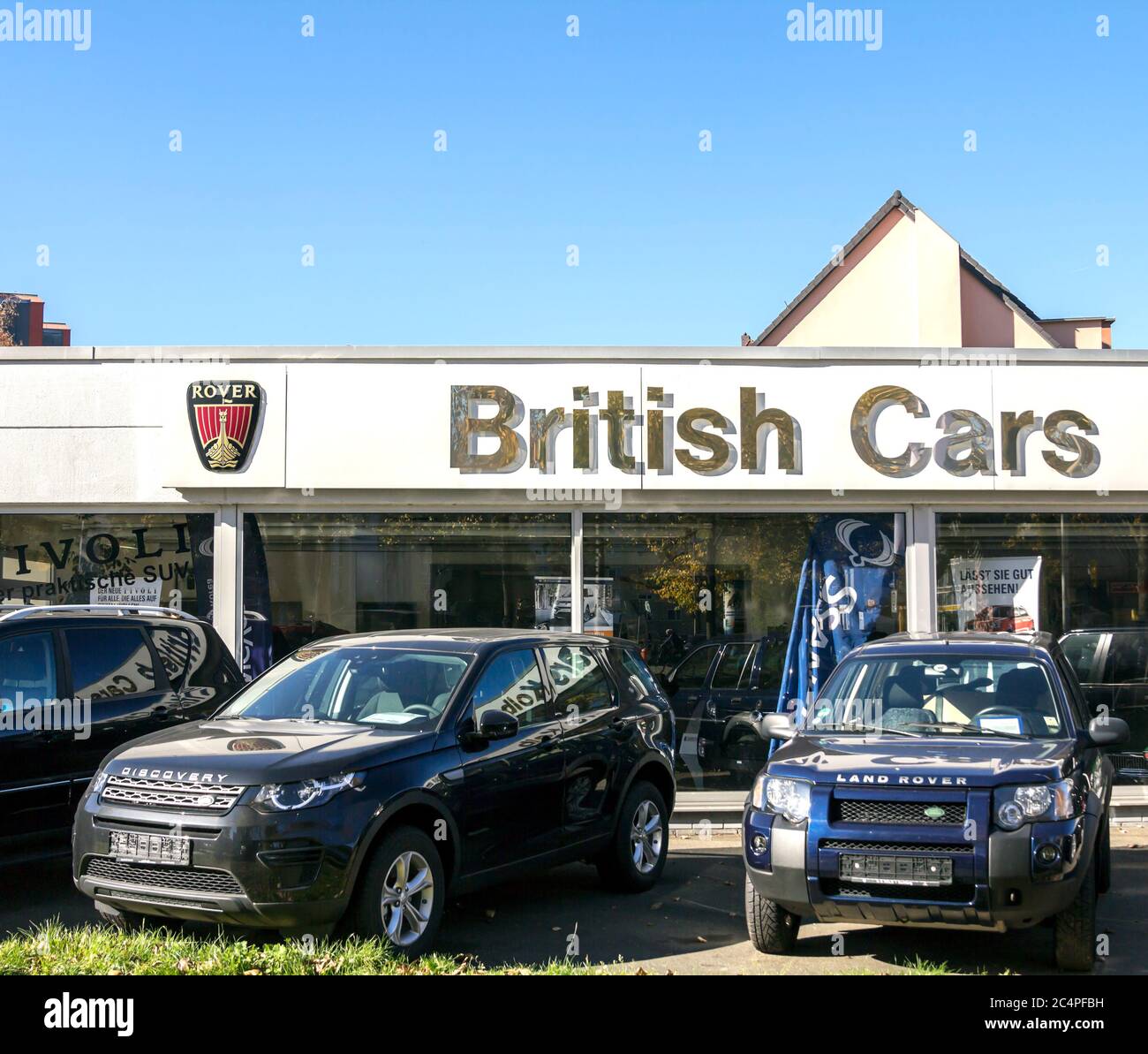 Jaguar car dealership building hi-res stock photography and images - Alamy