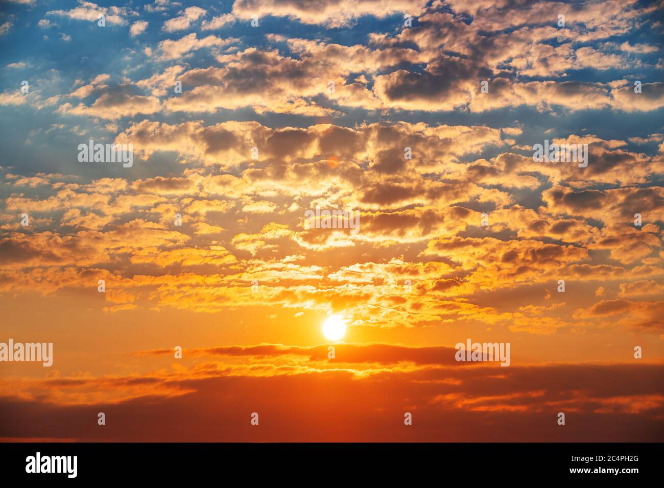 Sun cloudscape hi-res stock photography and images - Alamy