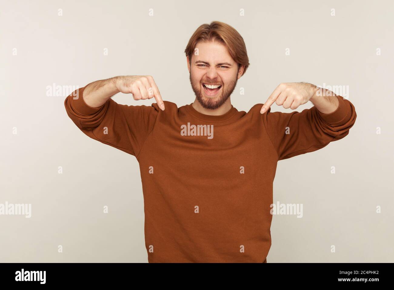 Man pointing down hi-res stock photography and images - Alamy