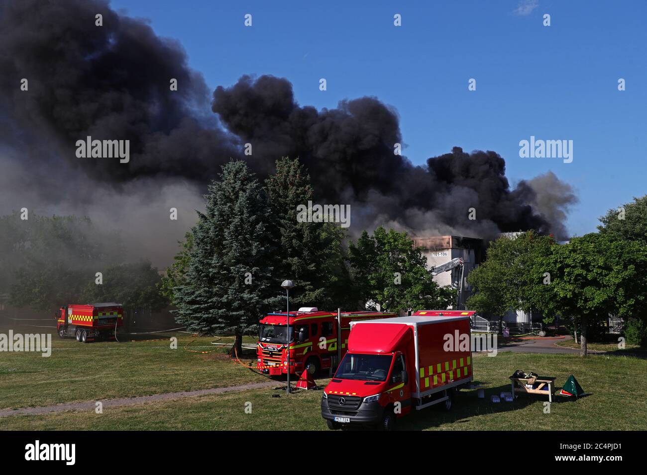 Linkoping, Sweden 20200627 Big fire in apartment blocks in Skattegården ...
