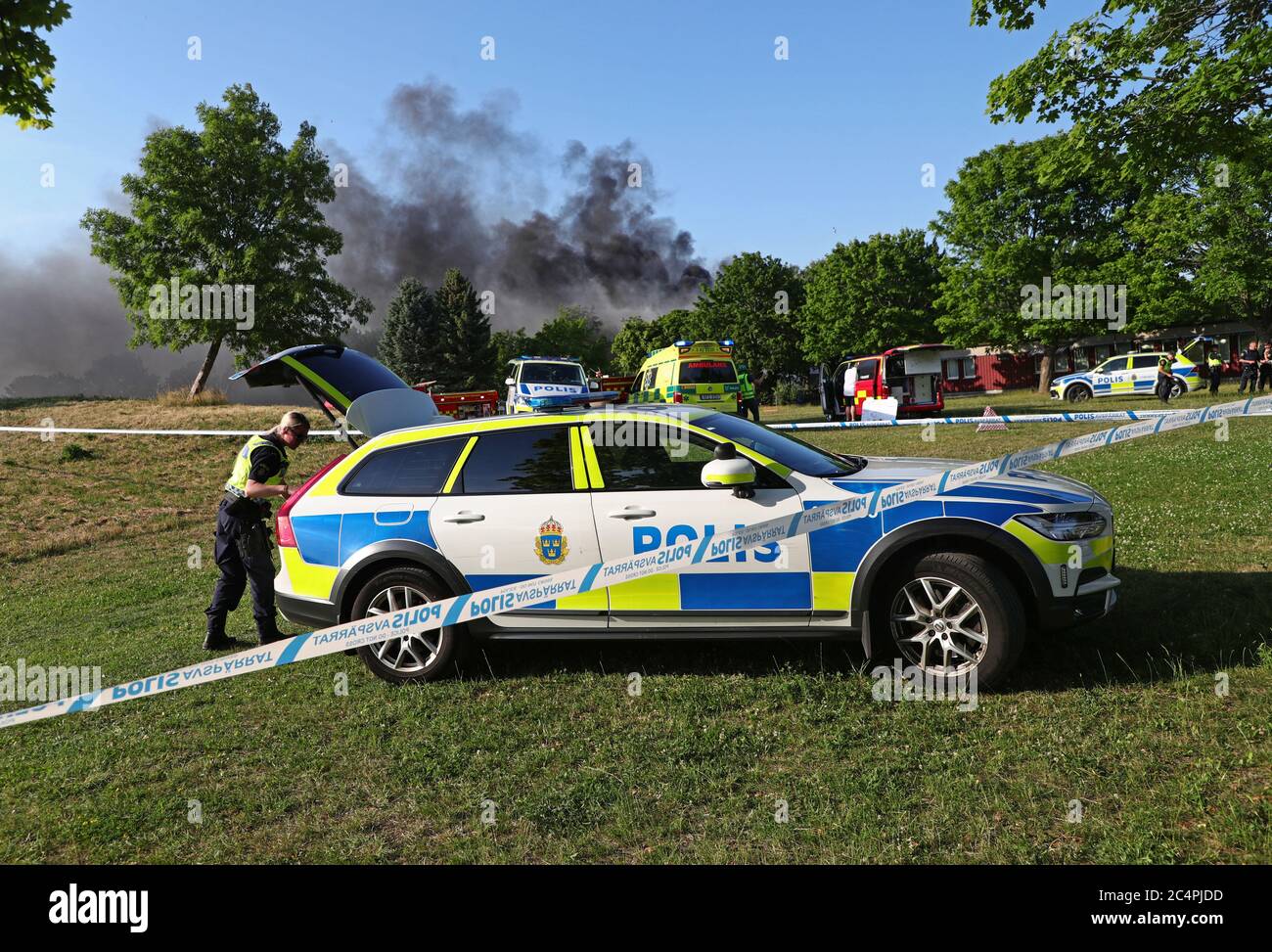 Linkoping, Sweden 20200627 Big fire in apartment blocks in Skattegården ...
