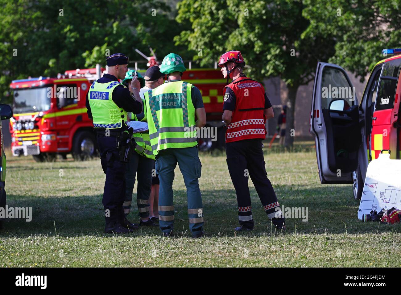 Ambulance stations hi-res stock photography and images - Alamy