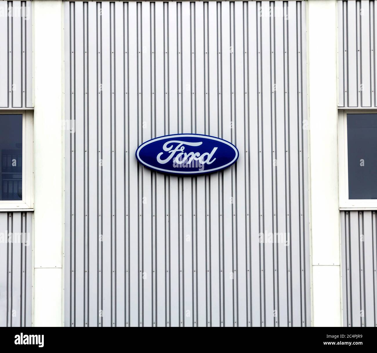 Ford motor company showroom usa hi-res stock photography and images - Alamy