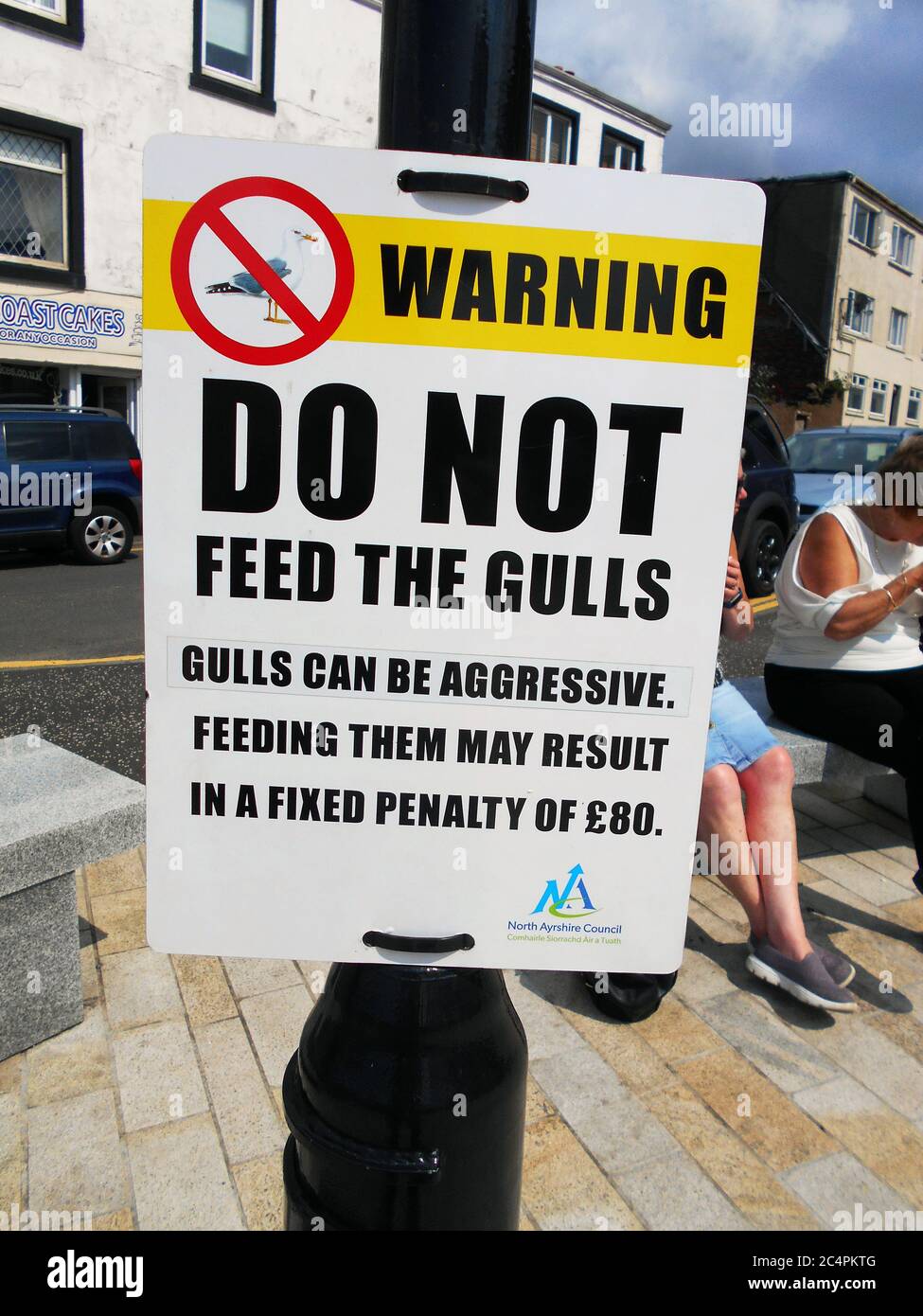 No Feeding Sign High Resolution Stock Photography and Images - Alamy