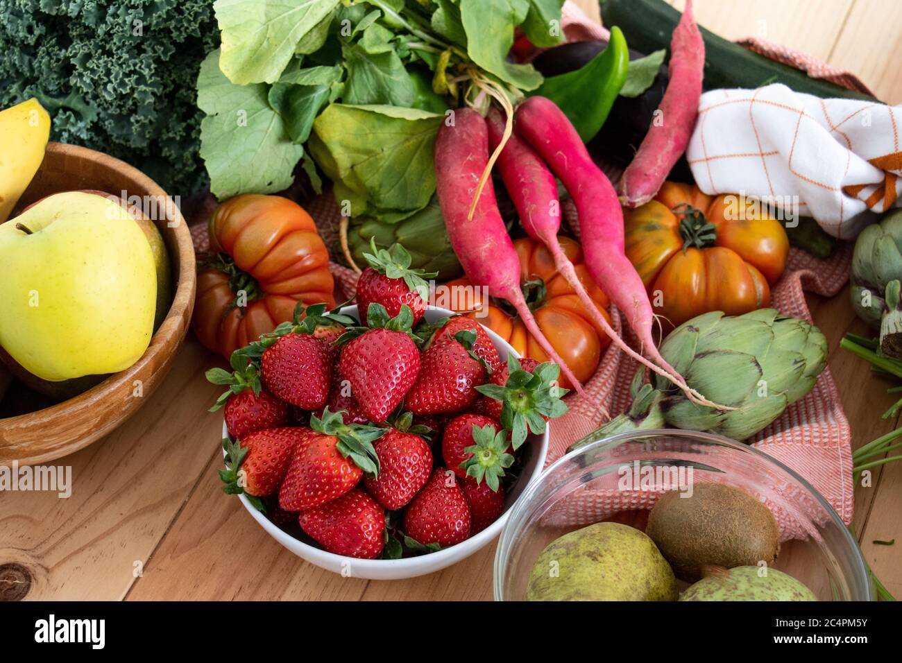 Lots of fresh vegetables straight from the garden Stock Photo - Alamy