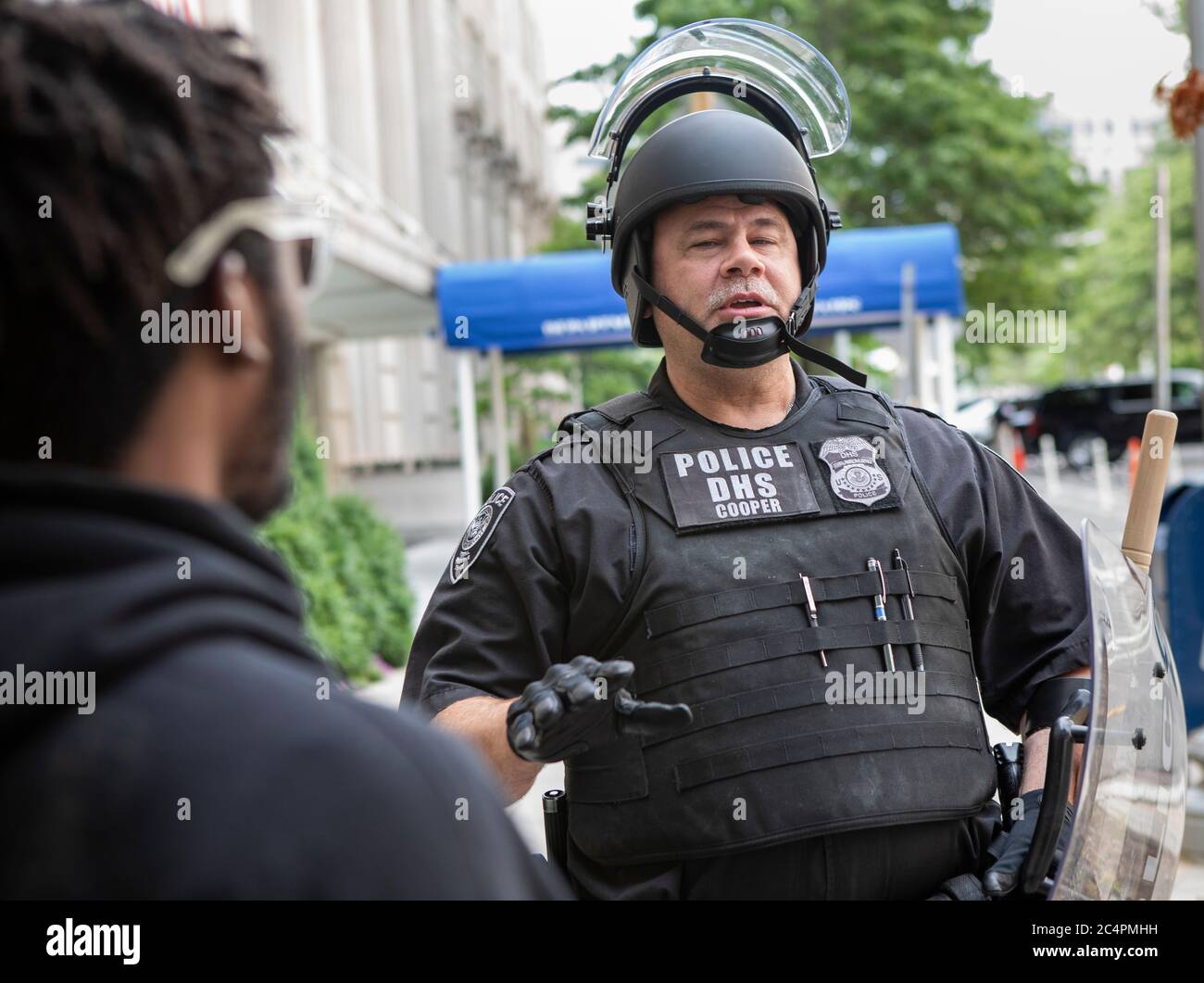Social security protest washington hi-res stock photography and images ...