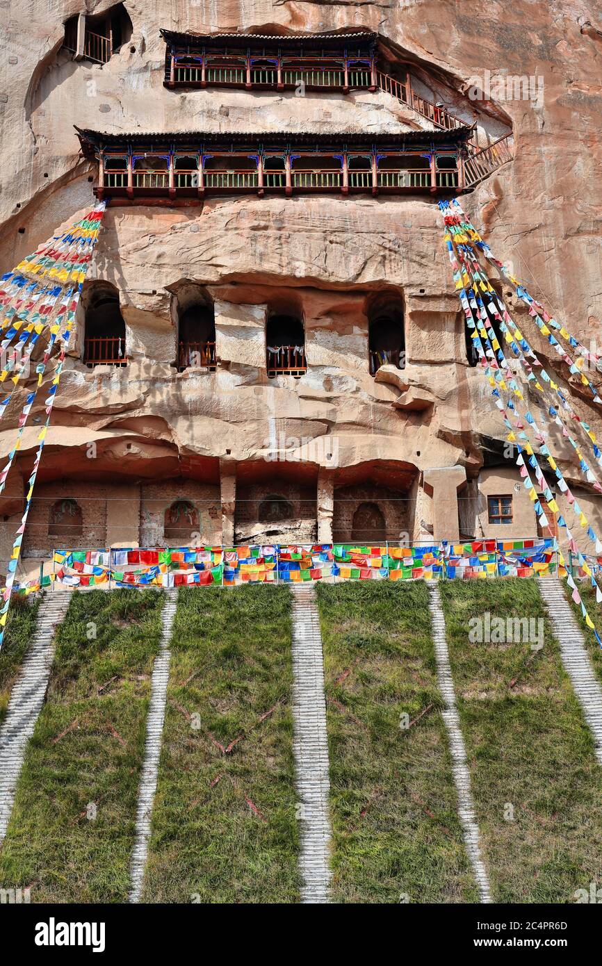 Thirty-three Heaven Grottoes-Mati Si-Horse Hoof Temple. Sunan Yugur ...