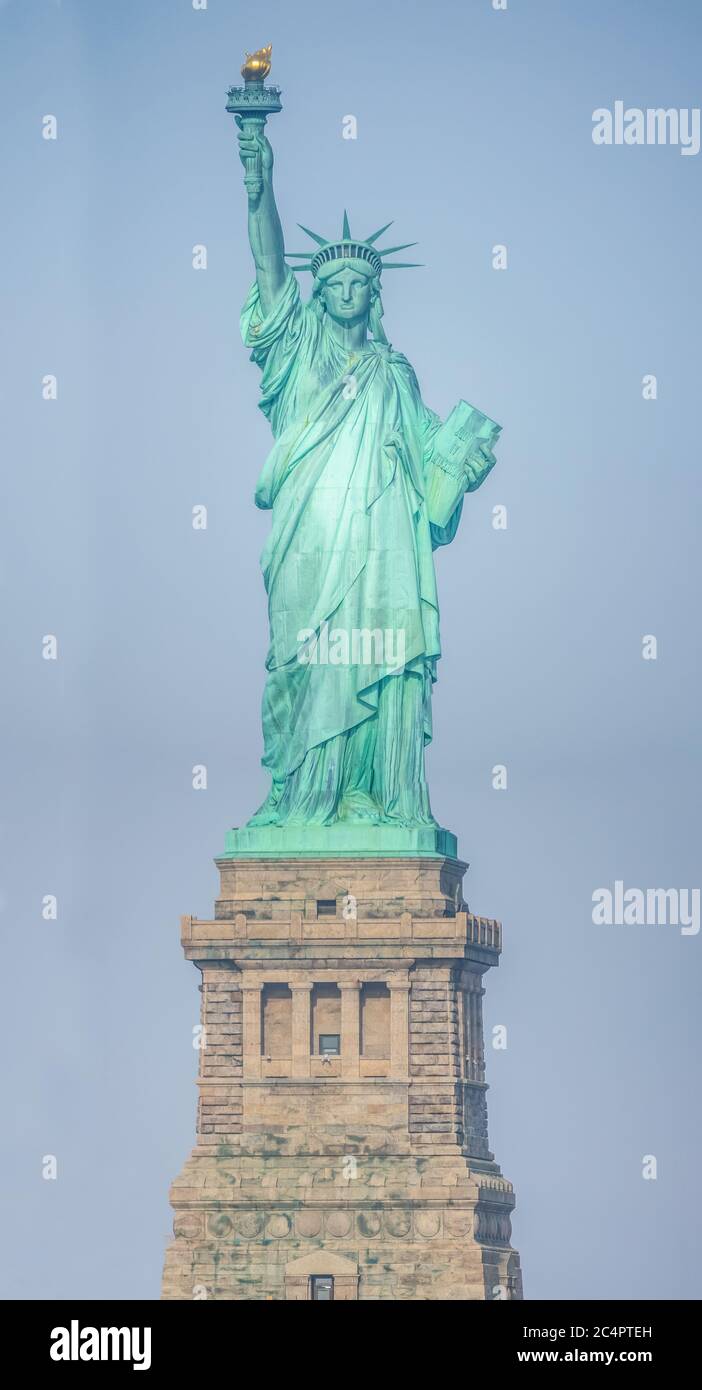 High Resolution Statue Of Liberty On A Bright Sunny Day Stock Photo - Alamy