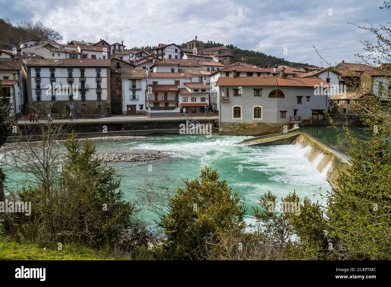 Roncal navarre hi-res stock photography and images - Alamy