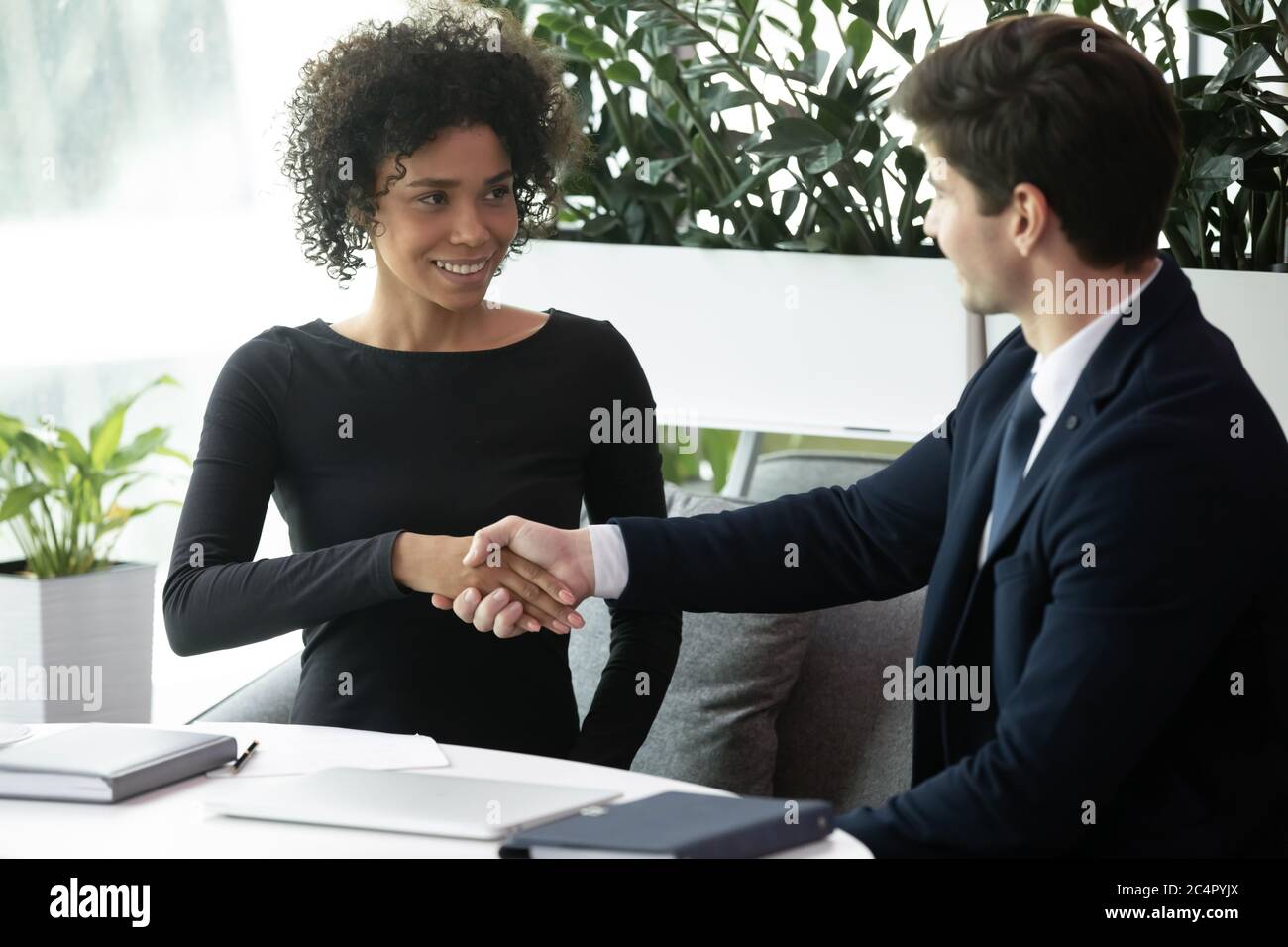 Successful job interview hi-res stock photography and images - Alamy