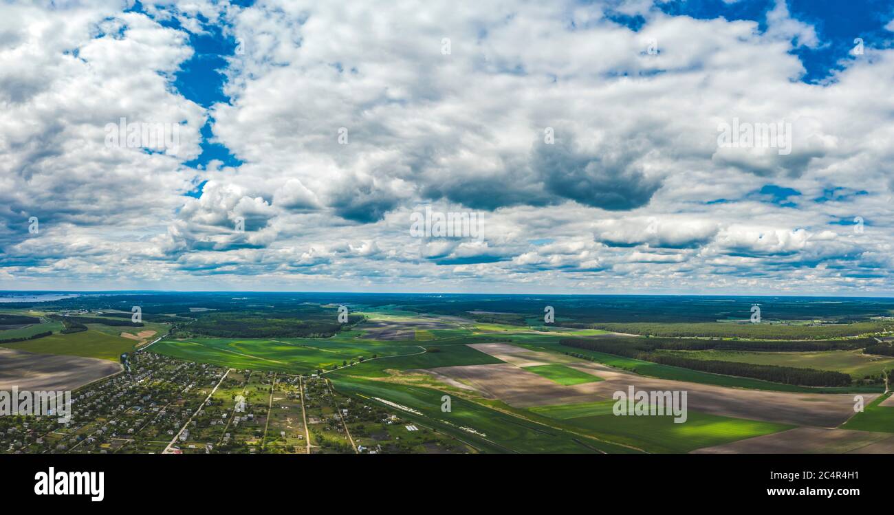 Aerial flying over fields wheat hi-res stock photography and images - Alamy