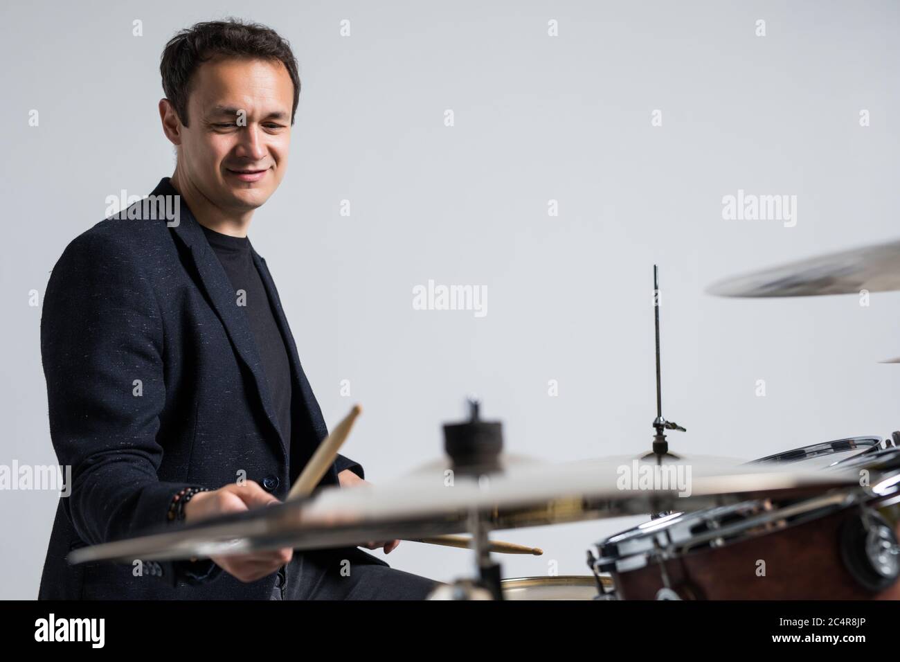 Hi hat cymbals and drumsticks hi-res stock photography and images - Alamy