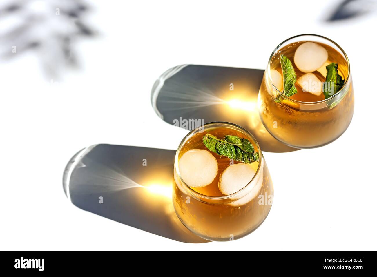 Limonade ice cubes hi-res stock photography and images - Alamy