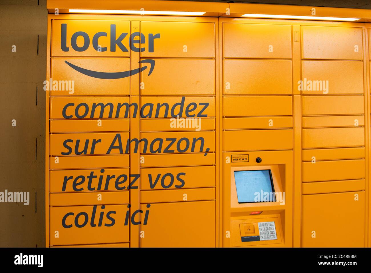 Amazon france office hi-res stock photography and images - Alamy