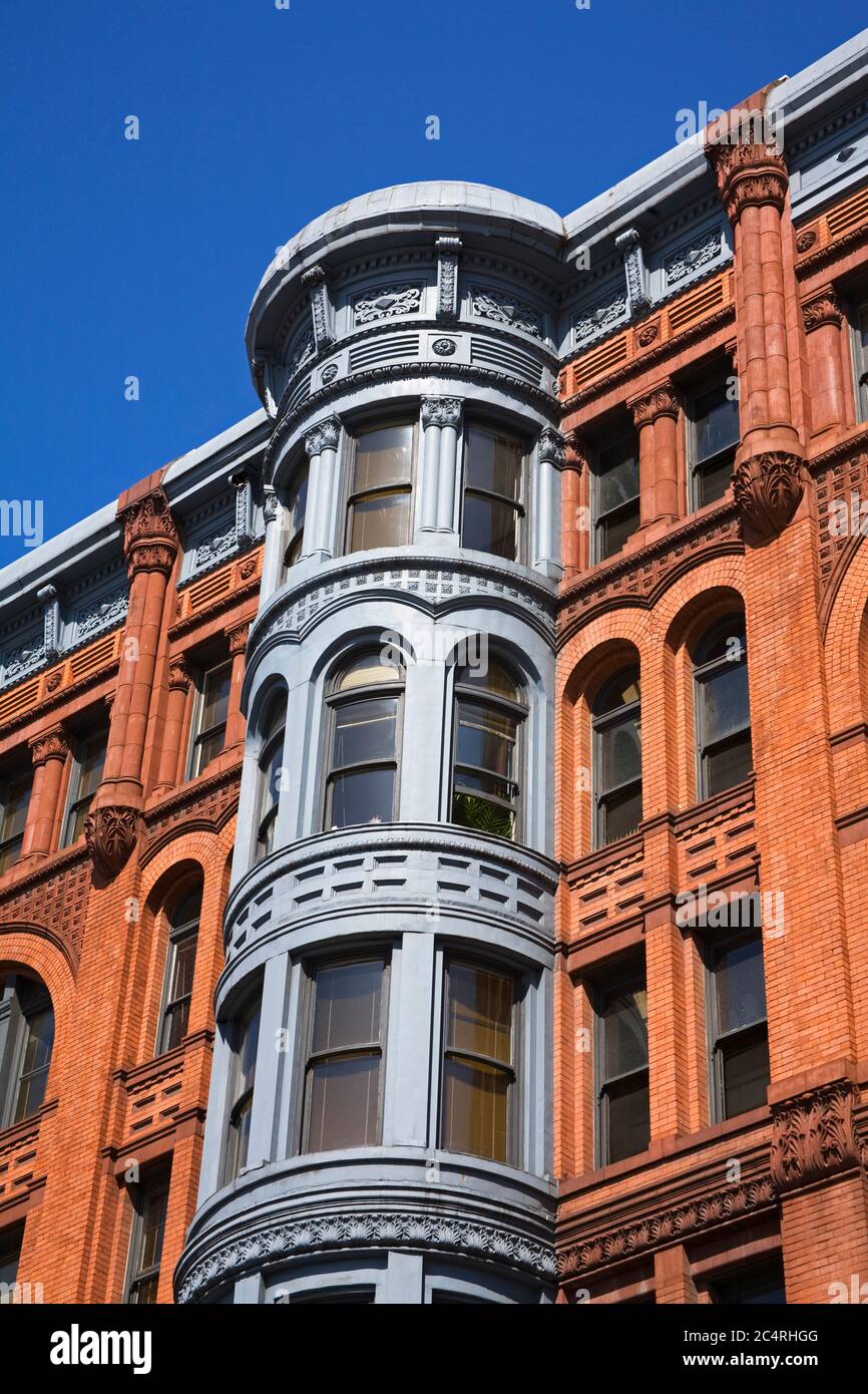 Pioneer building hi-res stock photography and images - Alamy