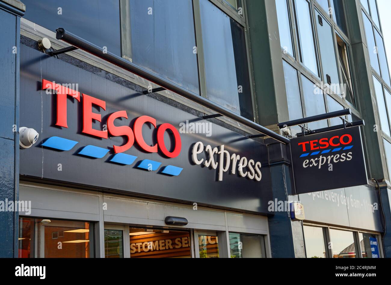 Tesco logo hi-res stock photography and images - Alamy
