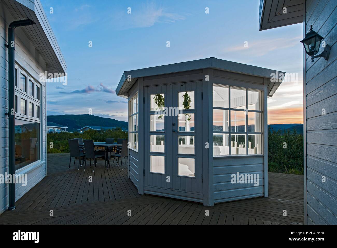 Small pavillion hi-res stock photography and images - Alamy