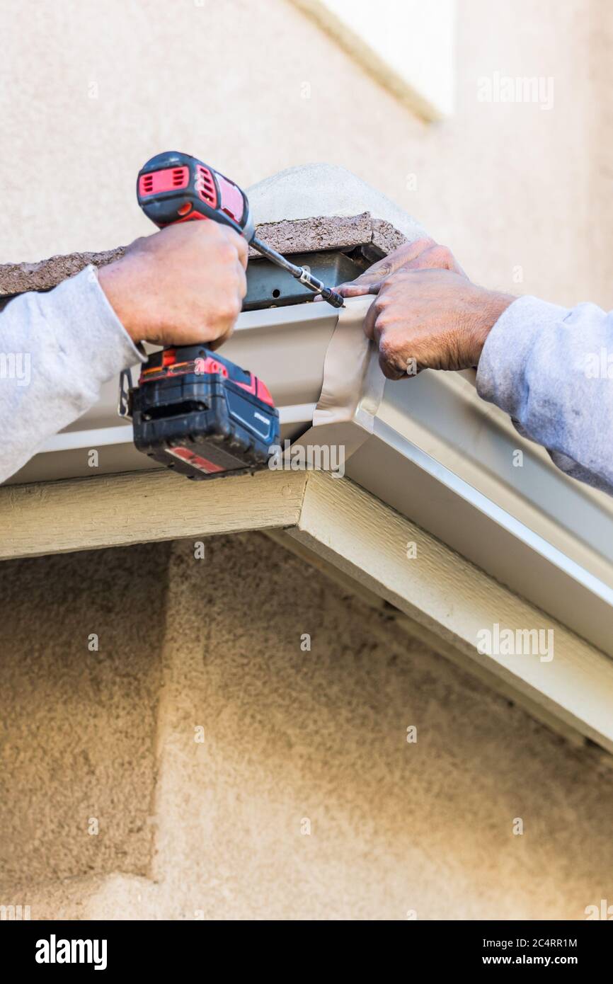 Rain gear construction worker hi-res stock photography and images - Alamy