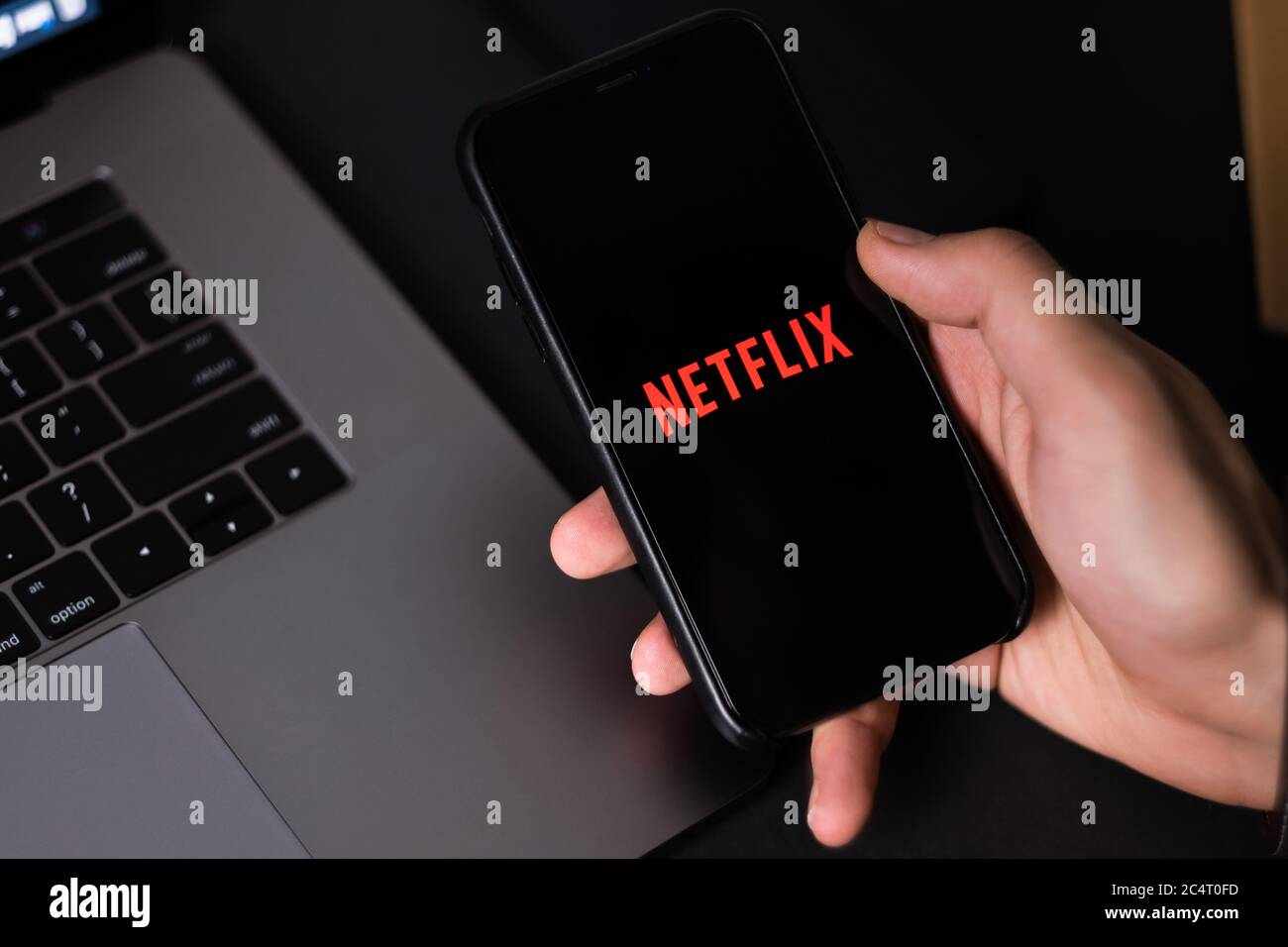 Netflix logo on smartphone screen Stock Photo - Alamy