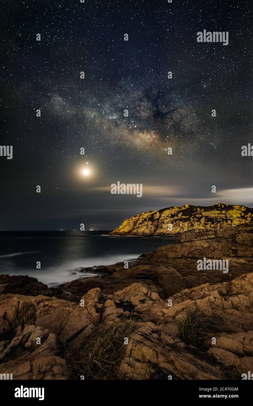 Breathtaking scenery of the Milky Way Galaxy in the scenic night sky ...