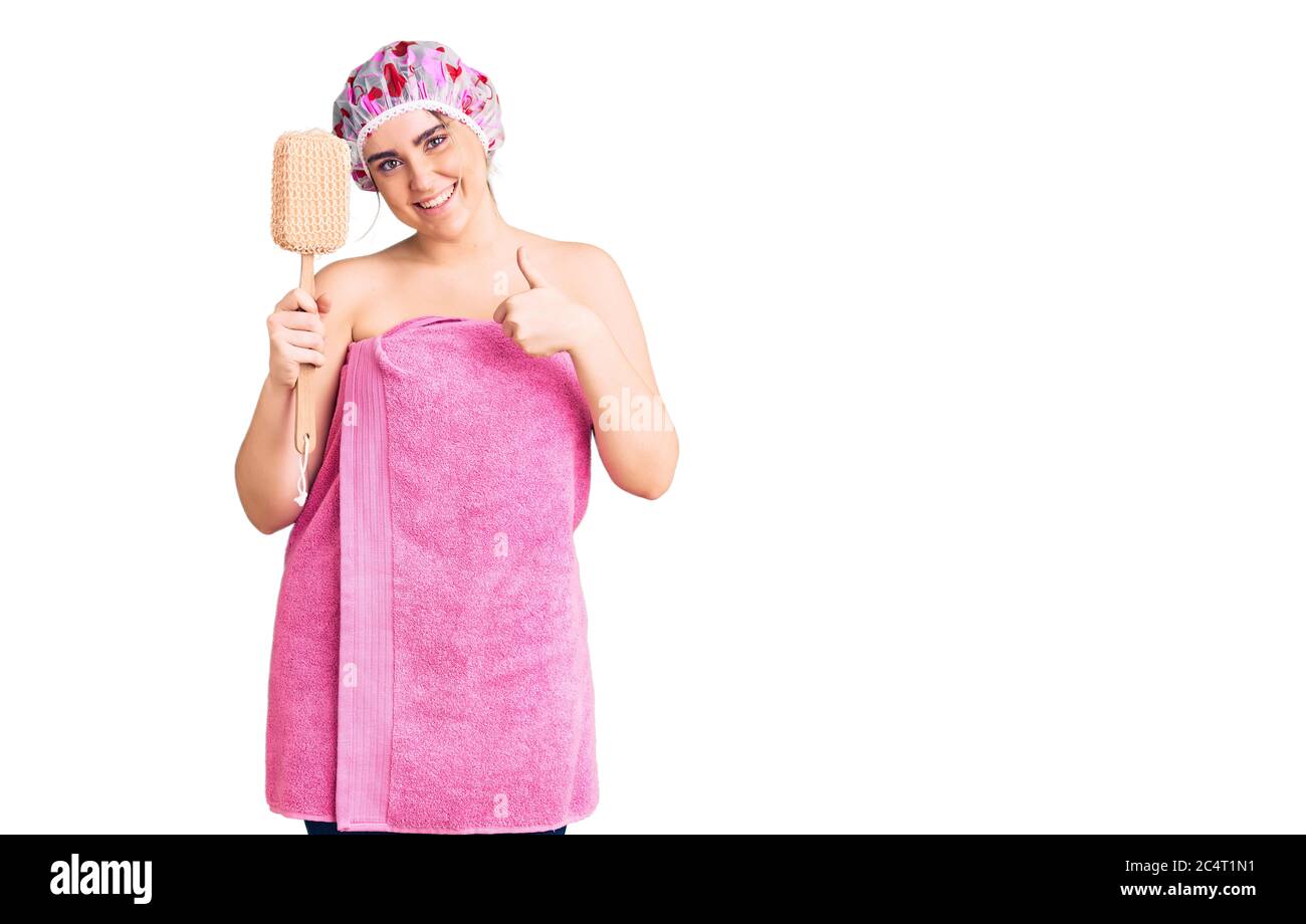 Woman wearing shower cap hi-res stock photography and images - Alamy