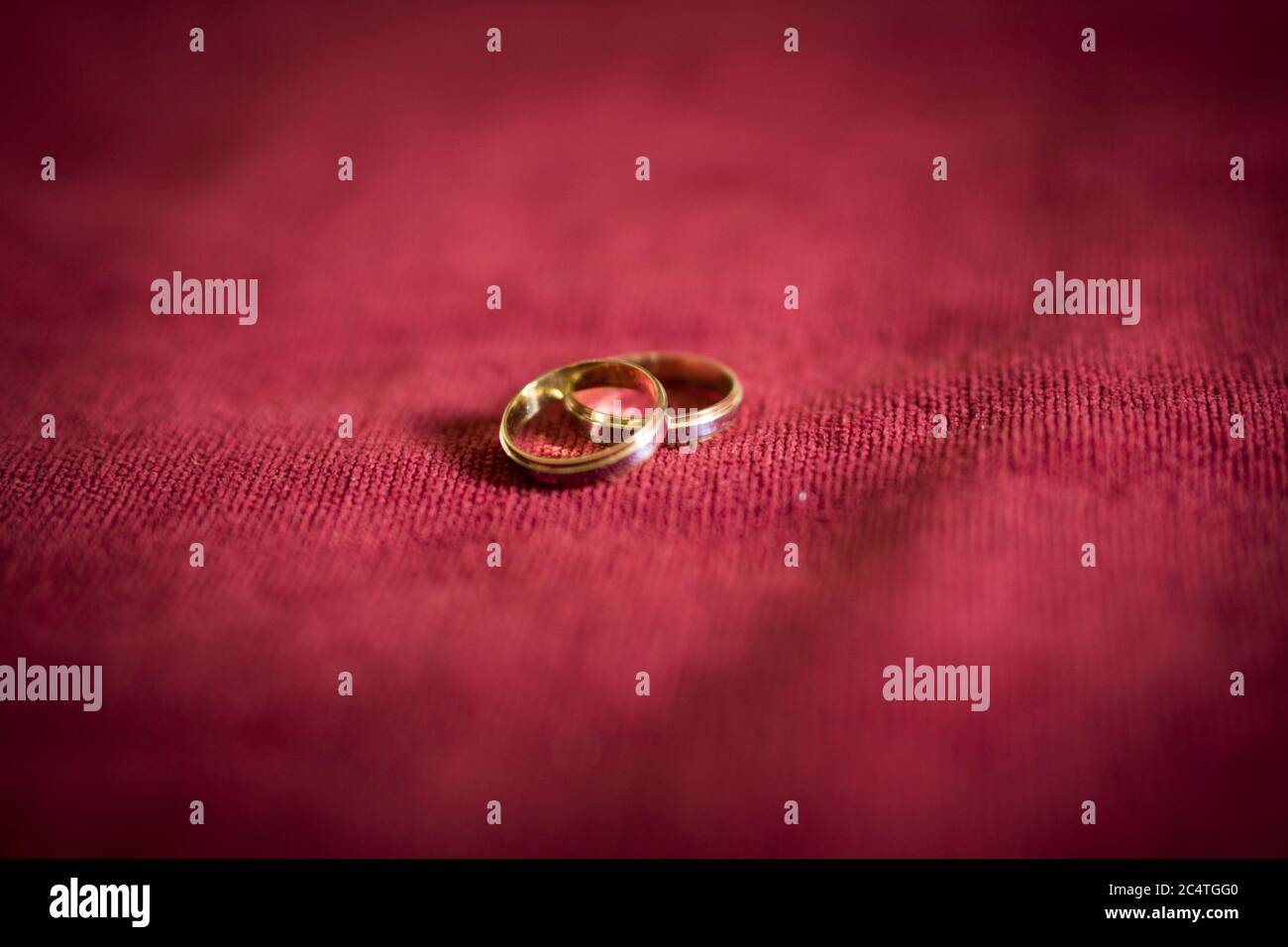 Red and gold cotton hi-res stock photography and images - Alamy