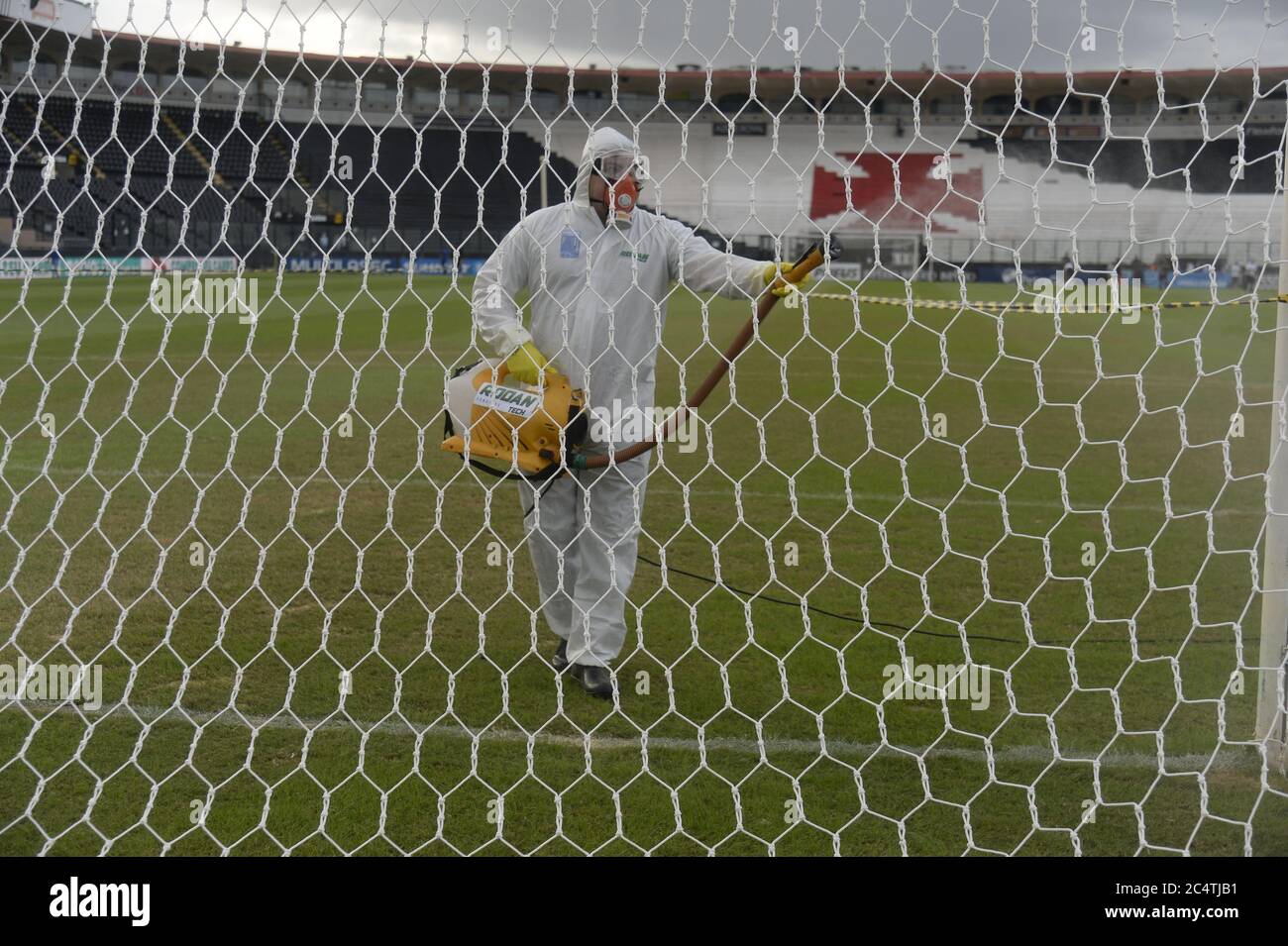 Cleaning in football stadiums, for the matches of the Carioca football ...