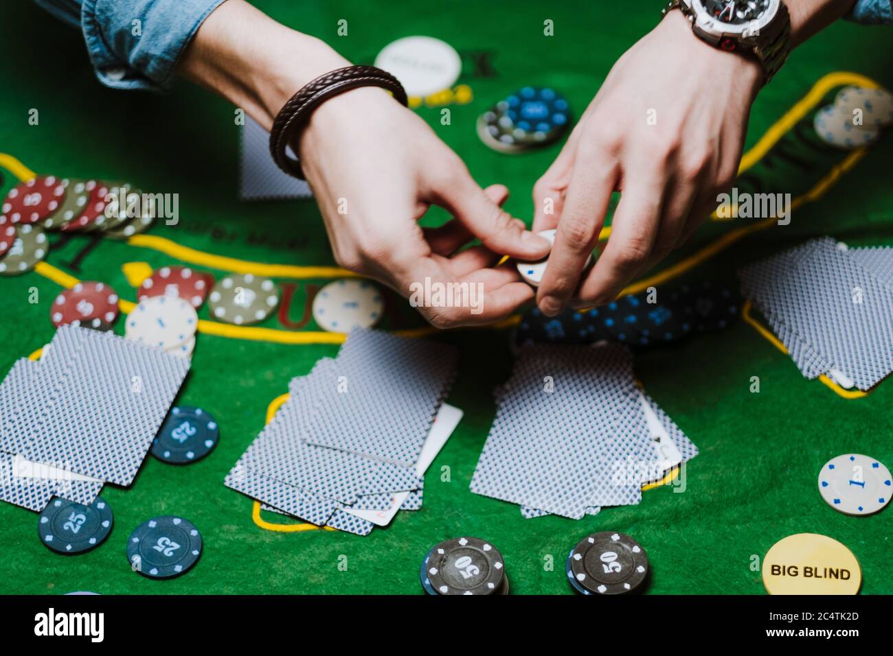 Professional croupier table playing hi-res stock photography and images ...