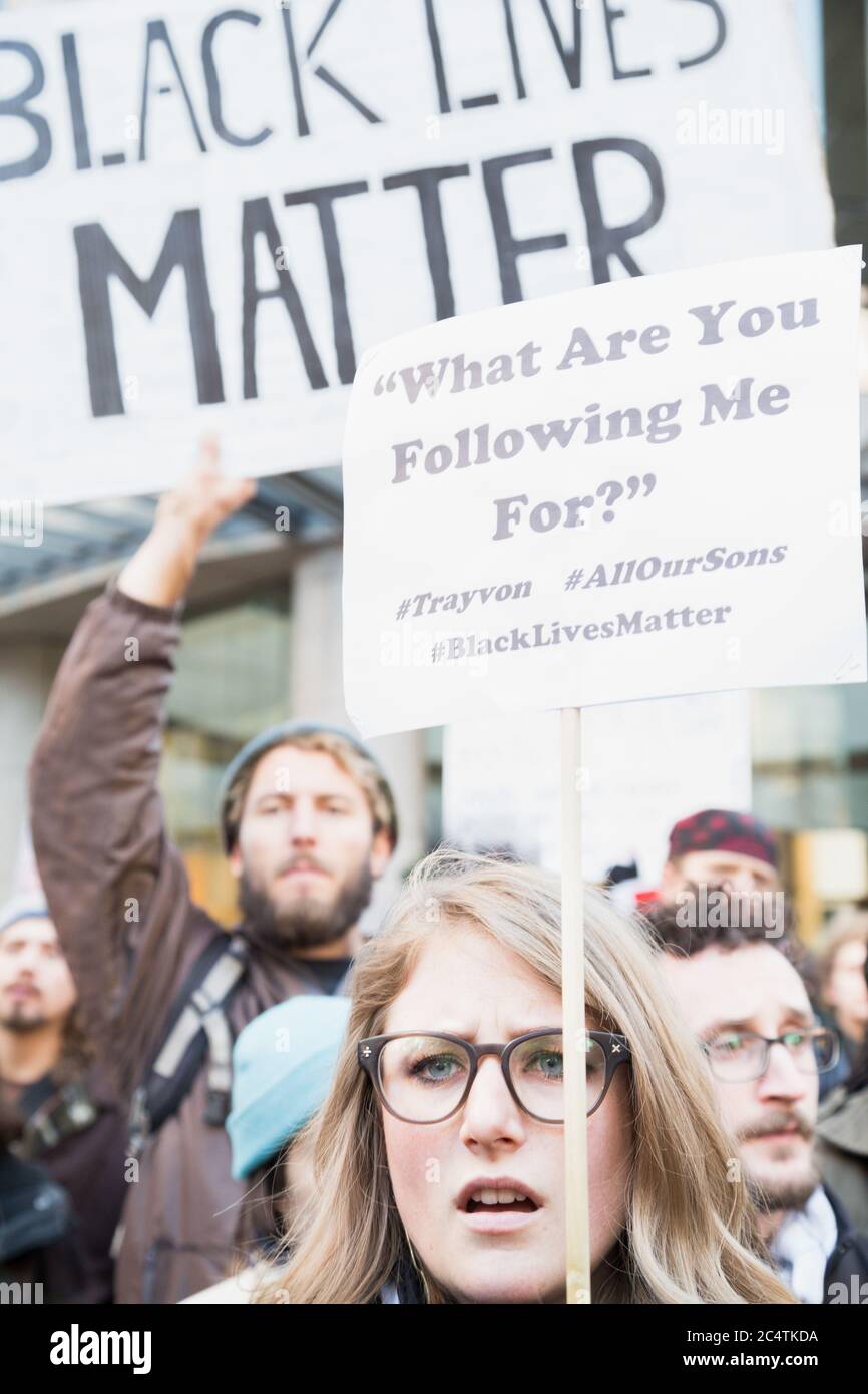 Blm for justice sign hi-res stock photography and images - Alamy