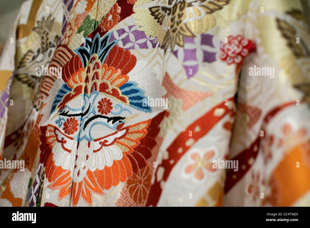 Colorful kimono hi-res stock photography and images - Alamy
