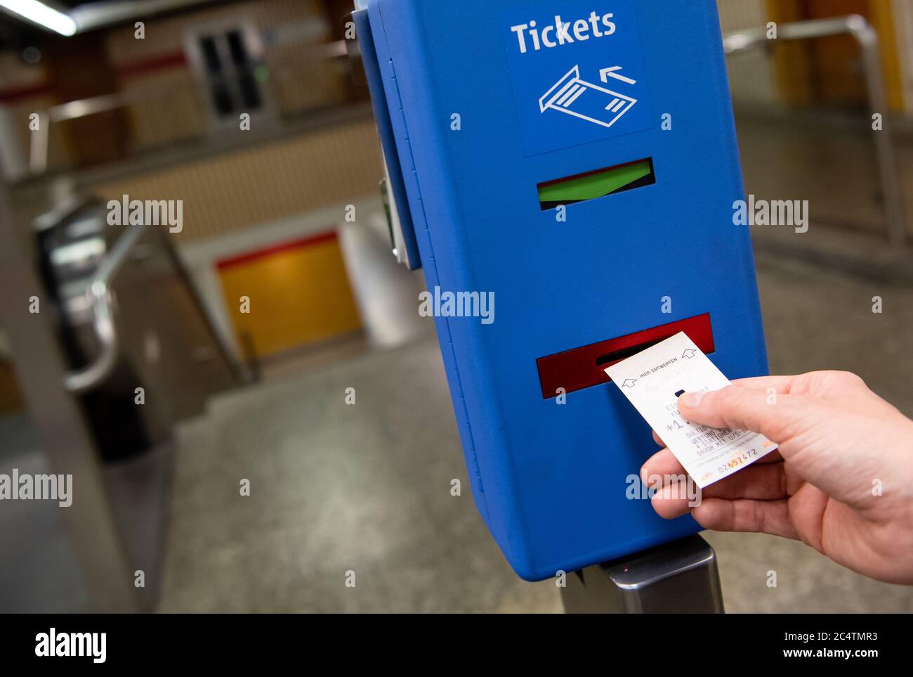 Validates hi-res stock photography and images - Alamy