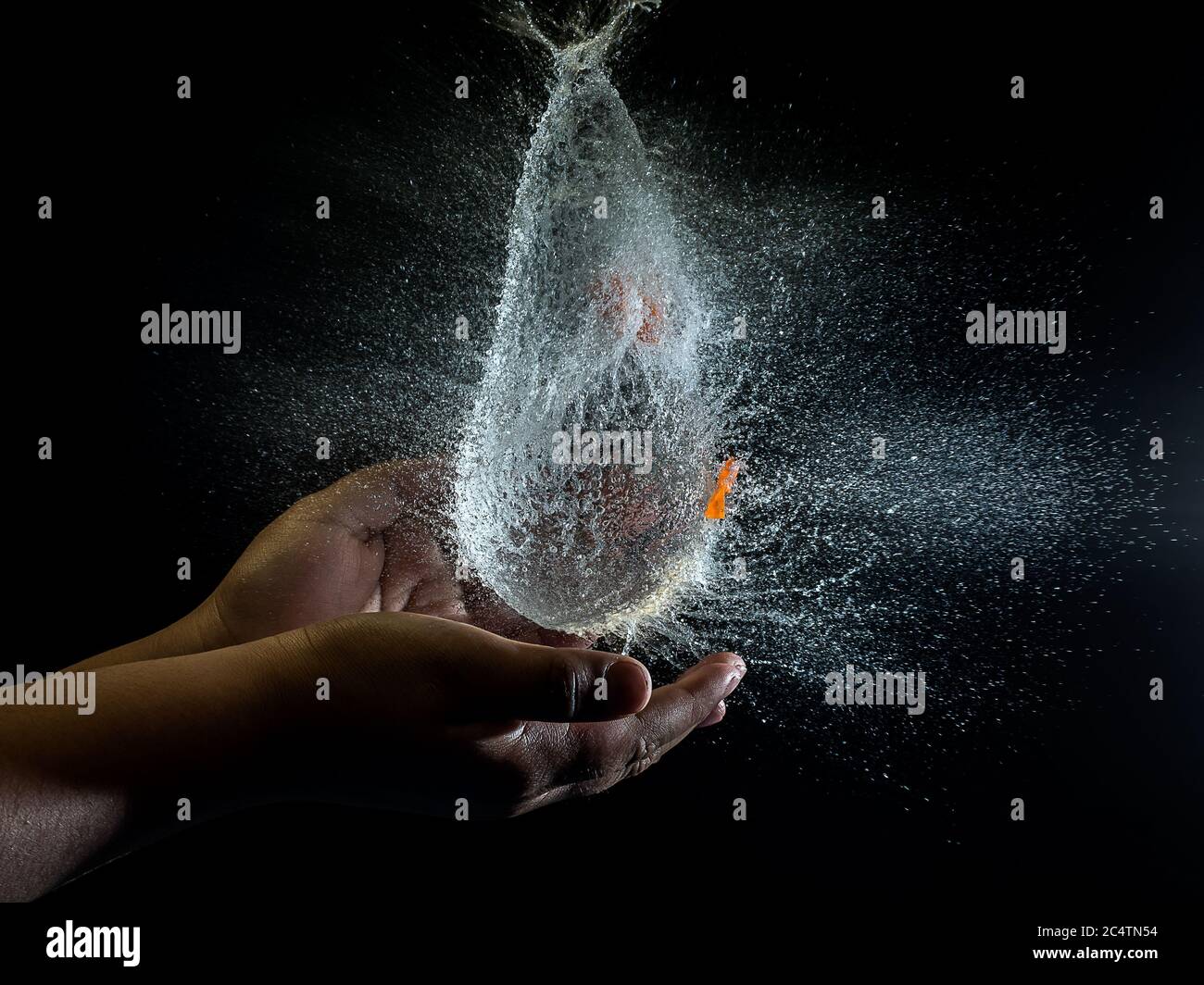 Person hands water splash hi-res stock photography and images - Alamy