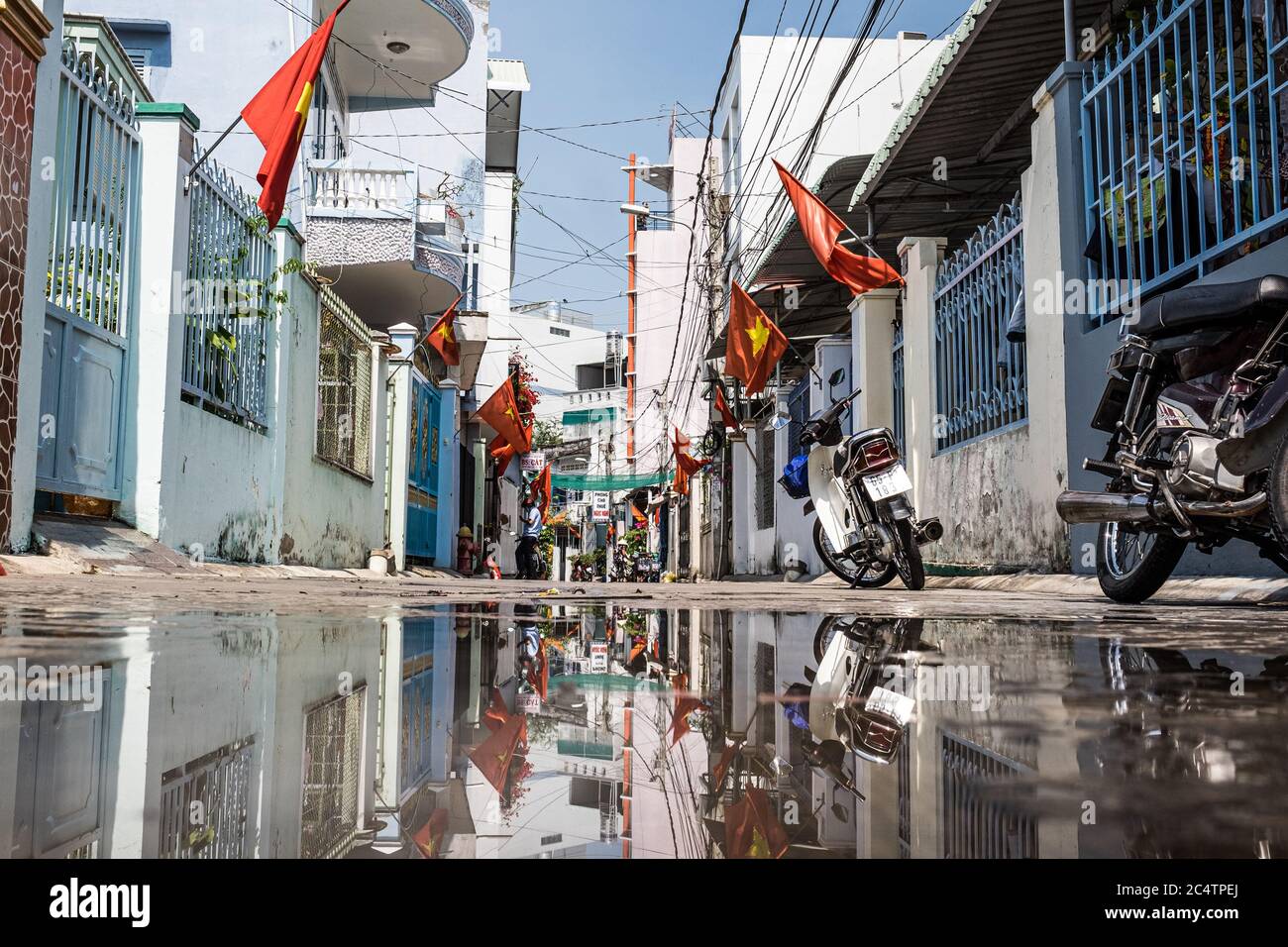 Vietnamese postman hi-res stock photography and images - Alamy