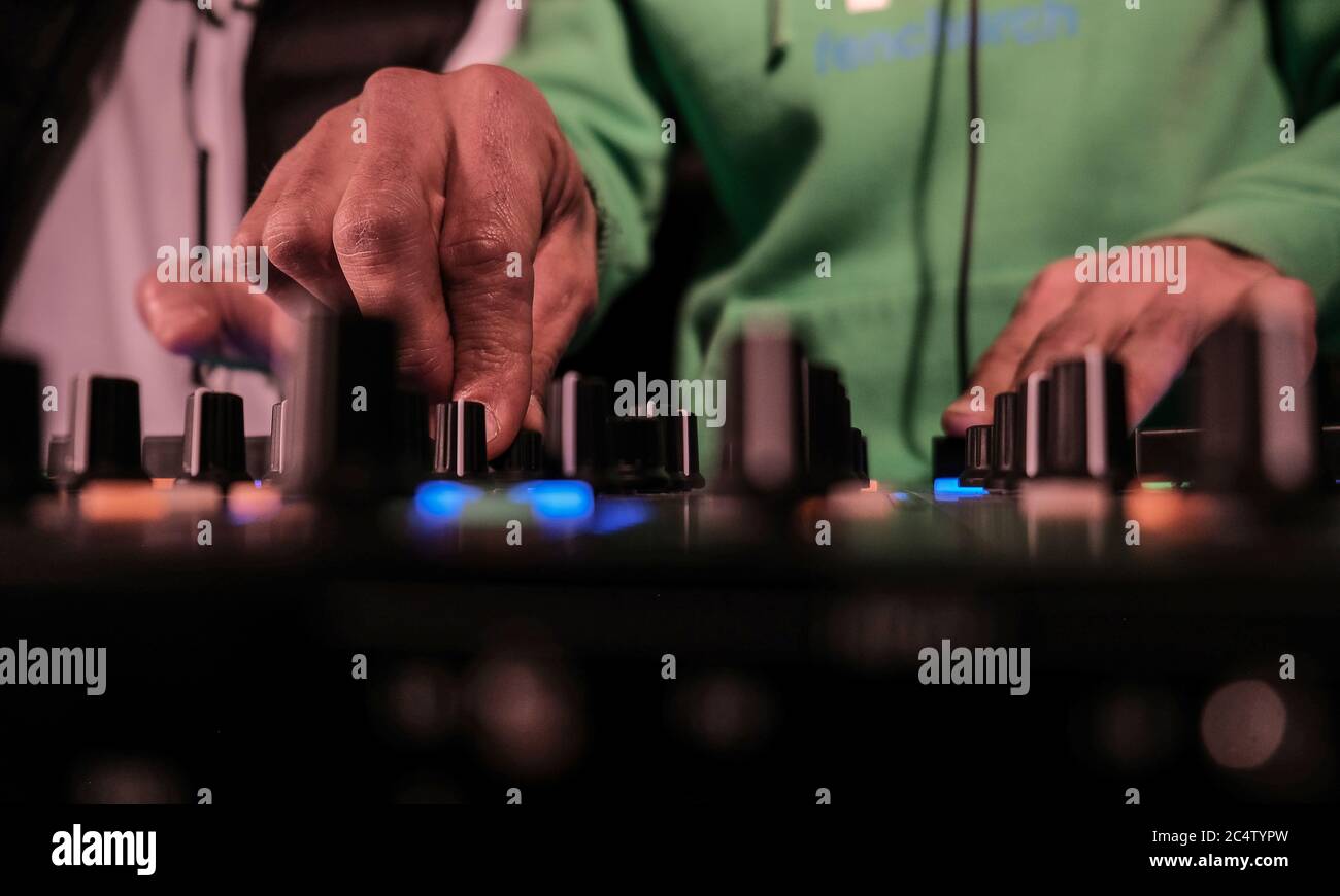 Chilling stage hi-res stock photography and images - Alamy