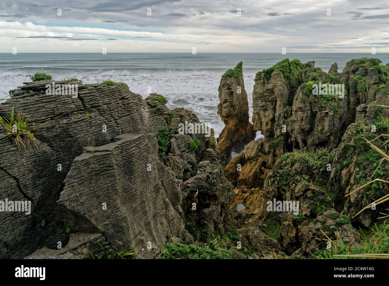 The Pancake Rocks at Dolomite Point, geological formation and tourist ...