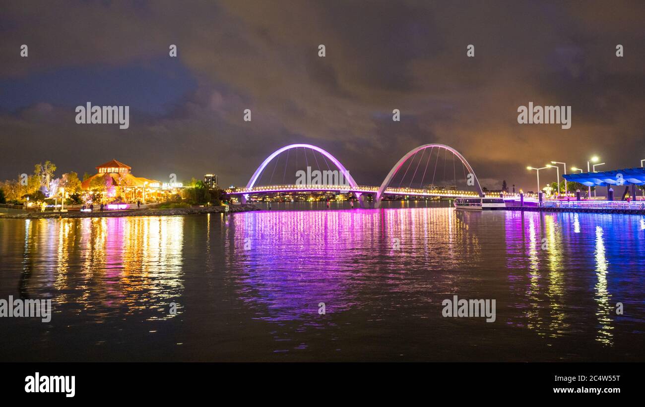 Elizabeth Quay Bridge is an iconic architectural feature of Elizabeth ...