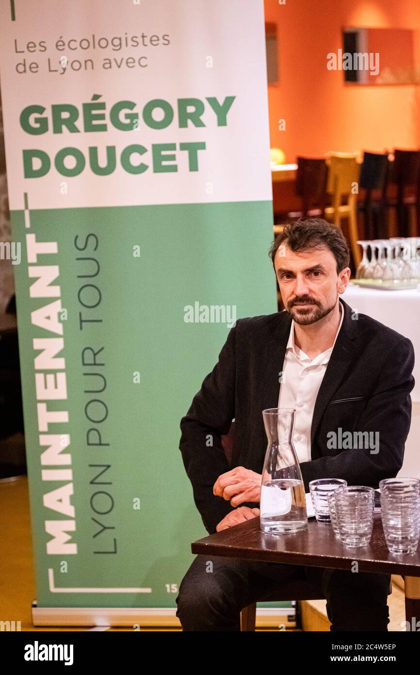 Ecologist mayor hi-res stock photography and images - Alamy