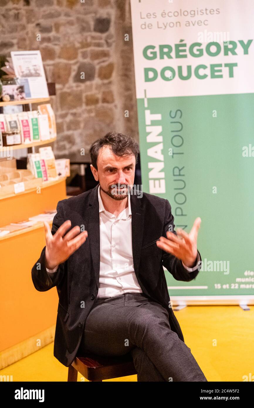 Ecologist mayor hi-res stock photography and images - Alamy