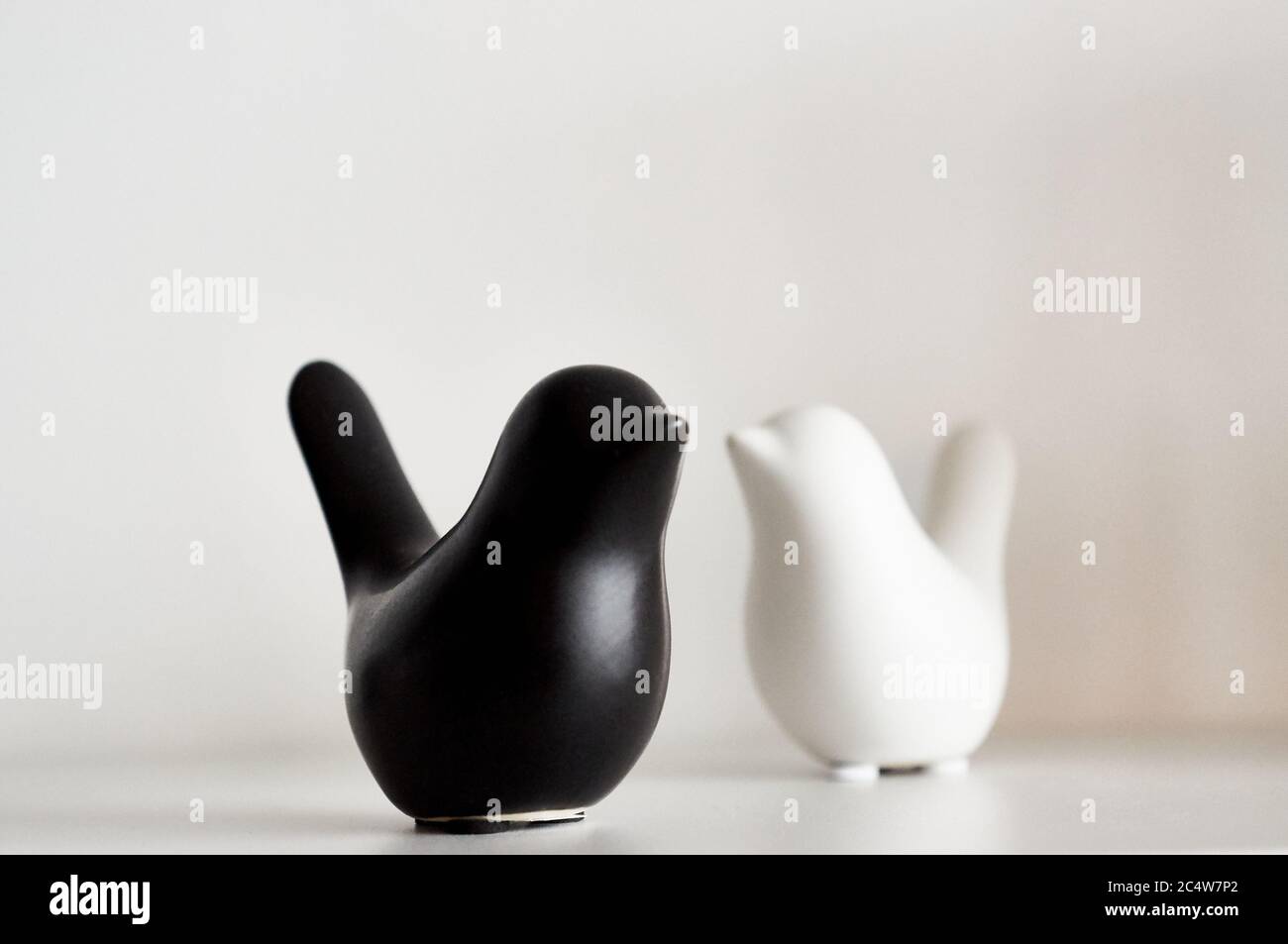 Abstract bird figure hi-res stock photography and images - Alamy