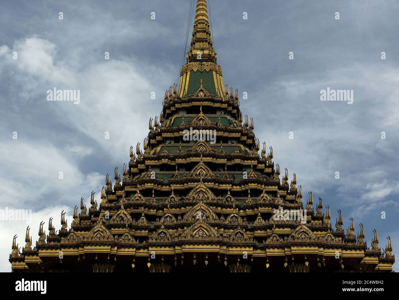 Saraburi, Thailand. 8th Aug, 2010. Wat Phra Phutthabat Ratchaworamahaviharn known as the "temple ...