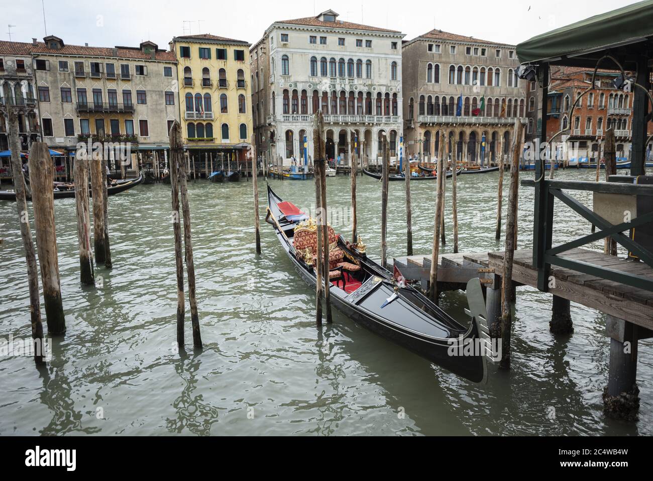 Venice grand canal boats sail hi-res stock photography and images - Alamy